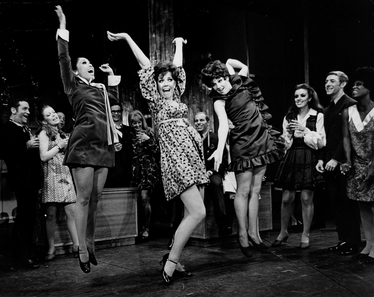 Exclusive: Original Promises Trio to Recreate “Turkey Lurkey Time” for ...